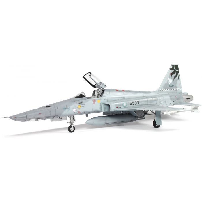 1/48 Chung-Cheng F-5F & Tigergazer RF-5E (2 models set) – 105th Armoury